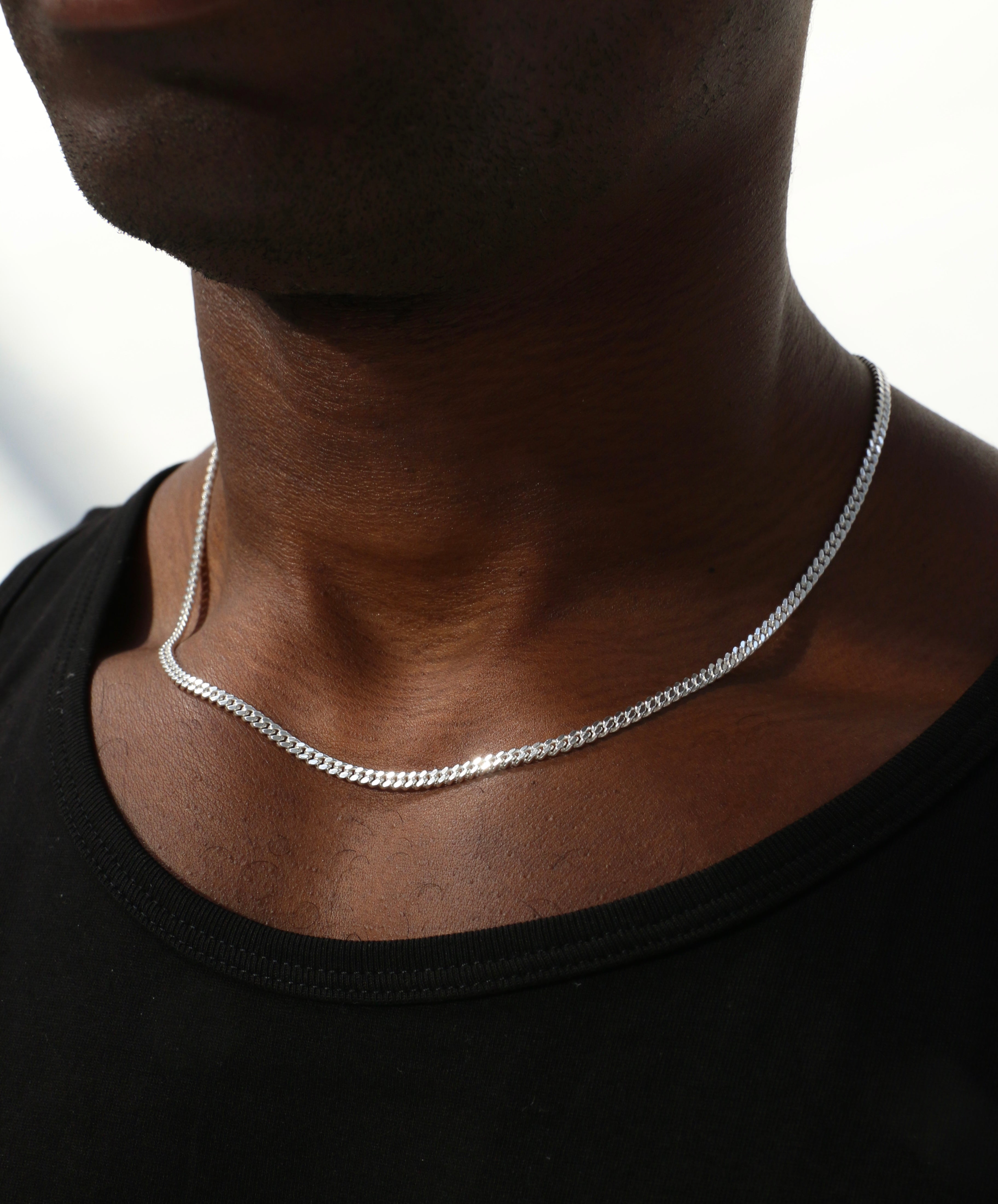 SILVER CHAINS – COMMONLINES